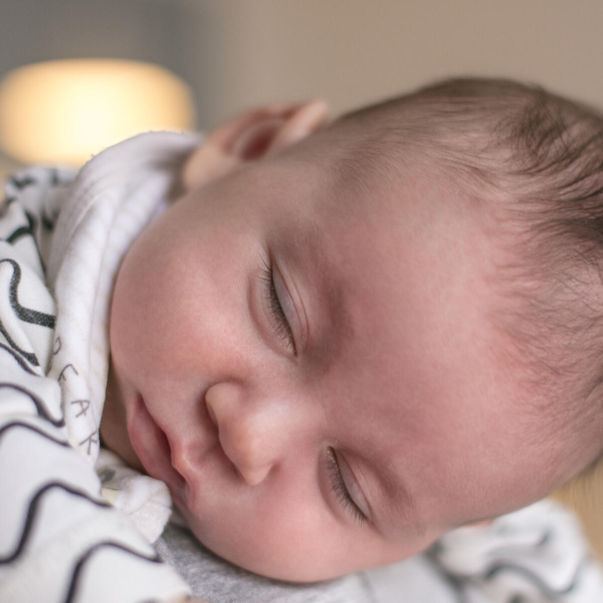 Assimetria Craniana no Bebê: quando se preocupar, como tratar e o que ...