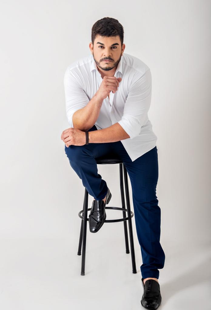 Thiago Lima Cantor e compositor de música sertaneja